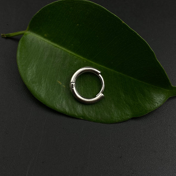Classic Silver Click Lock Nose Ring (8mm) – Gypsy Maal