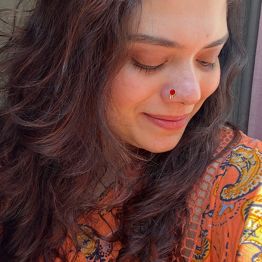 Auspicious Red Nose Pin (gold plated) – Gypsy Maal