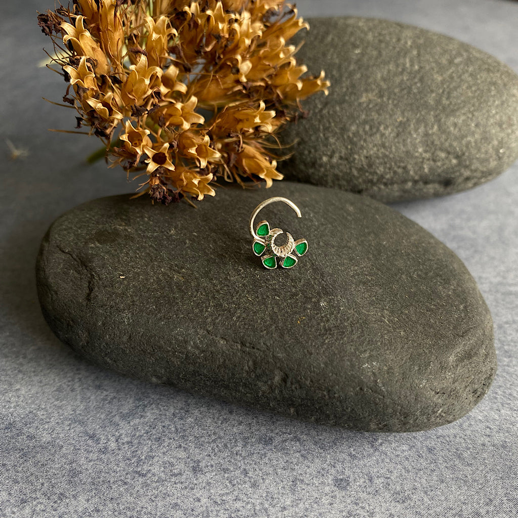Emerald Green Crescent Nose Pin – Gypsy Maal