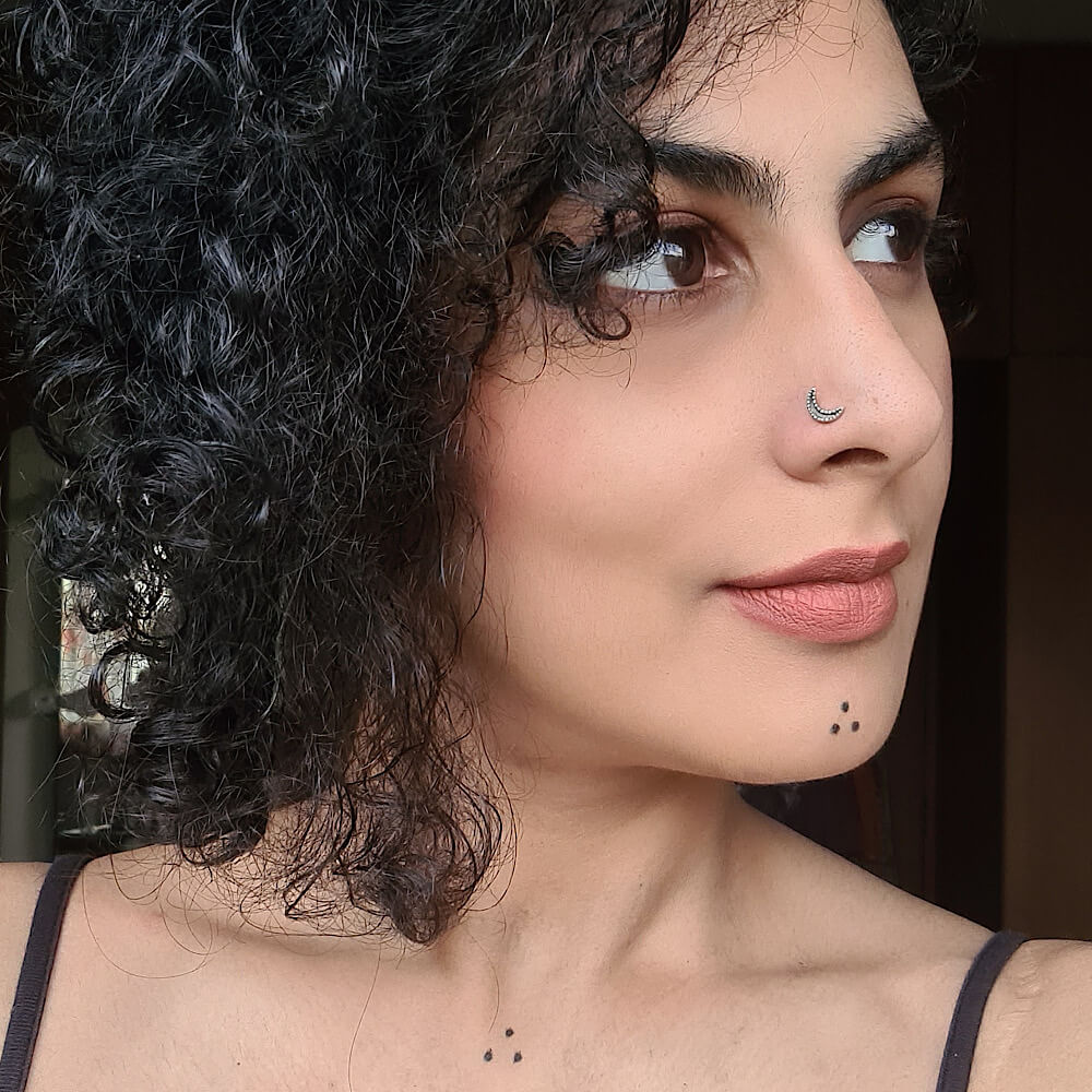 New Crescent Moon Nose Pin – Gypsy Maal