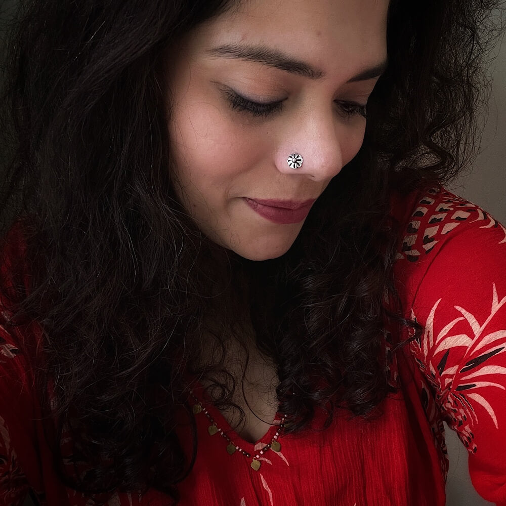 Silver Floral Cut Nose Pin – Gypsy Maal